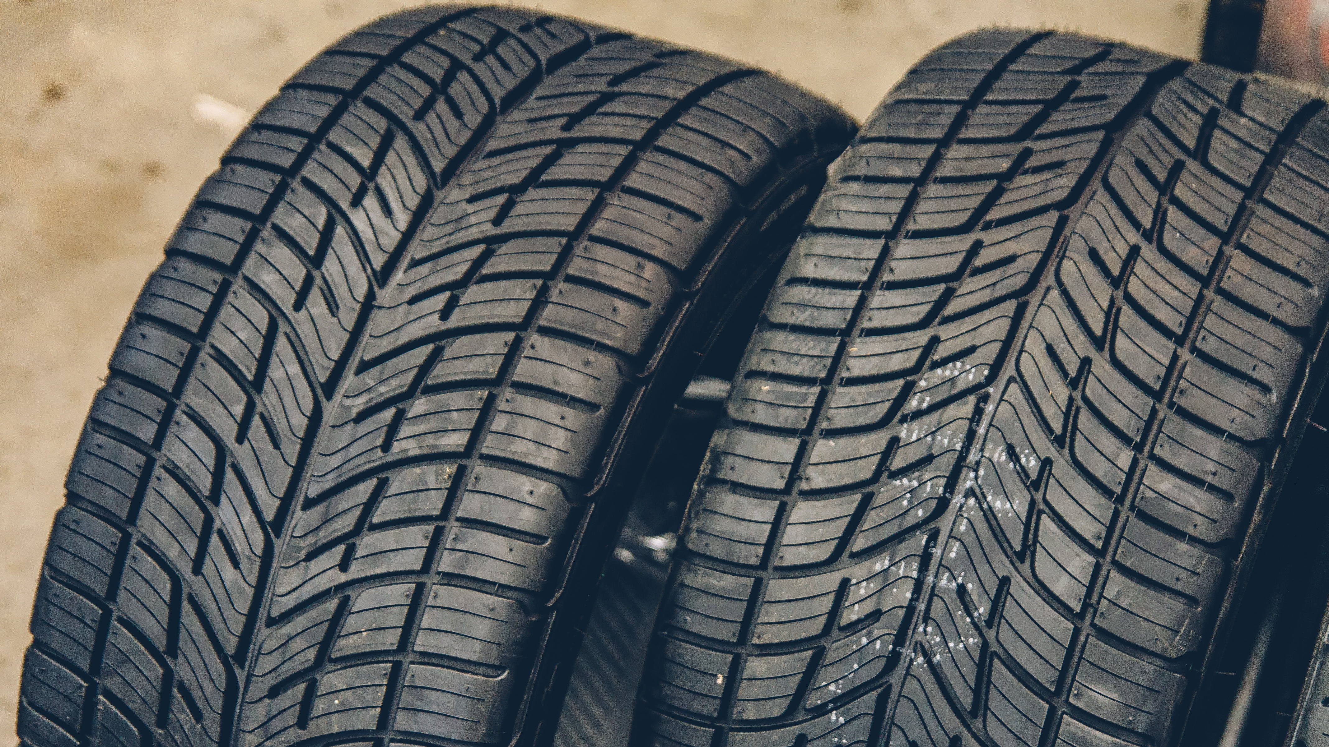 Review: BFGoodrich g-Force Comp-2/AS (255/40/17) – b.obsdian | b.orginal