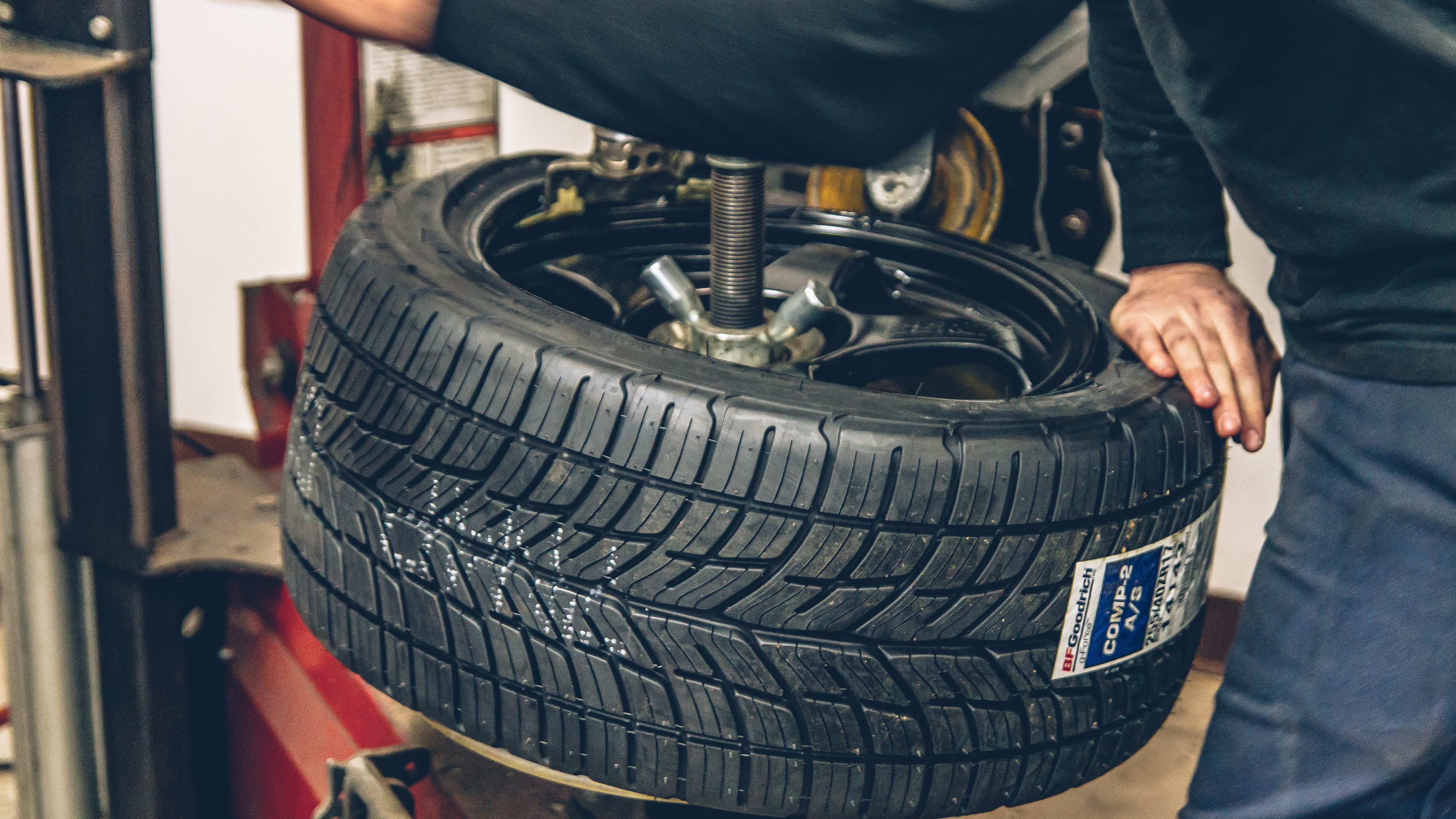 Review: BFGoodrich g-Force Comp-2/AS (255/40/17) – b.obsdian | b.orginal