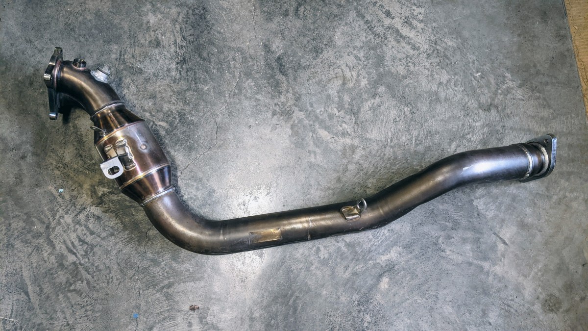 Install: HKS Twin Scroll Downpipe (JDM) – b.obsdian | b.orginal